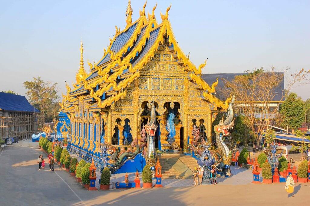 10 Chiang Rai Temples: White, Black & Blue Temple - PlacesofJuma