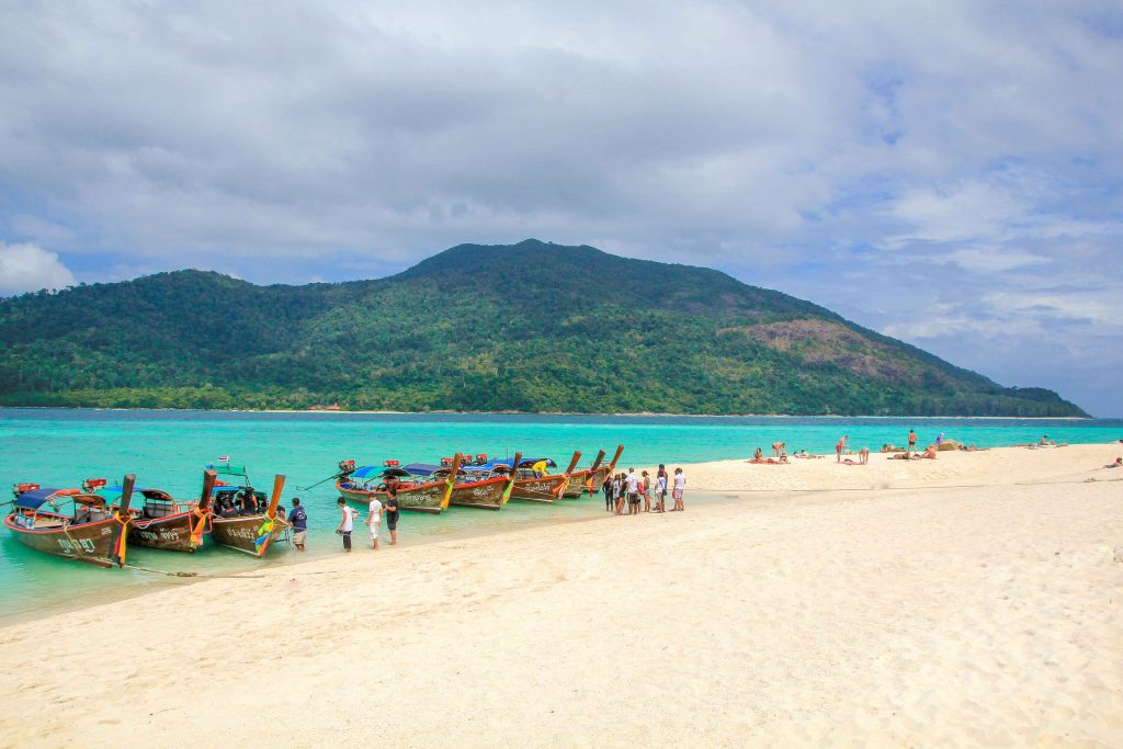 Sunrise Beach: Dream Beach on Koh Lipe - PlacesofJuma