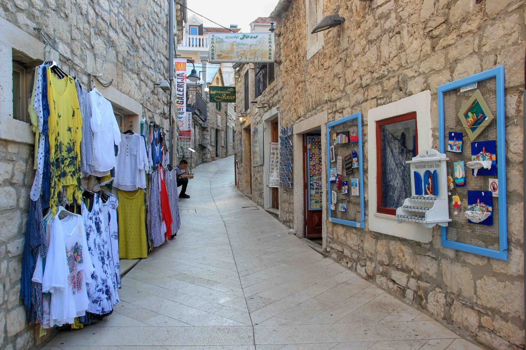 Primosten, Croatia: Travel Guide & Things to Do! - PlacesofJuma