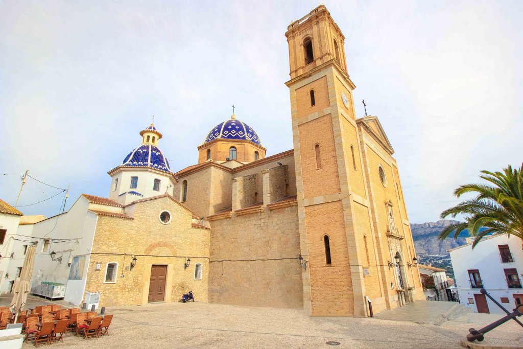 Altea Spain: Picturesque Old Town & Beaches - PlacesofJuma