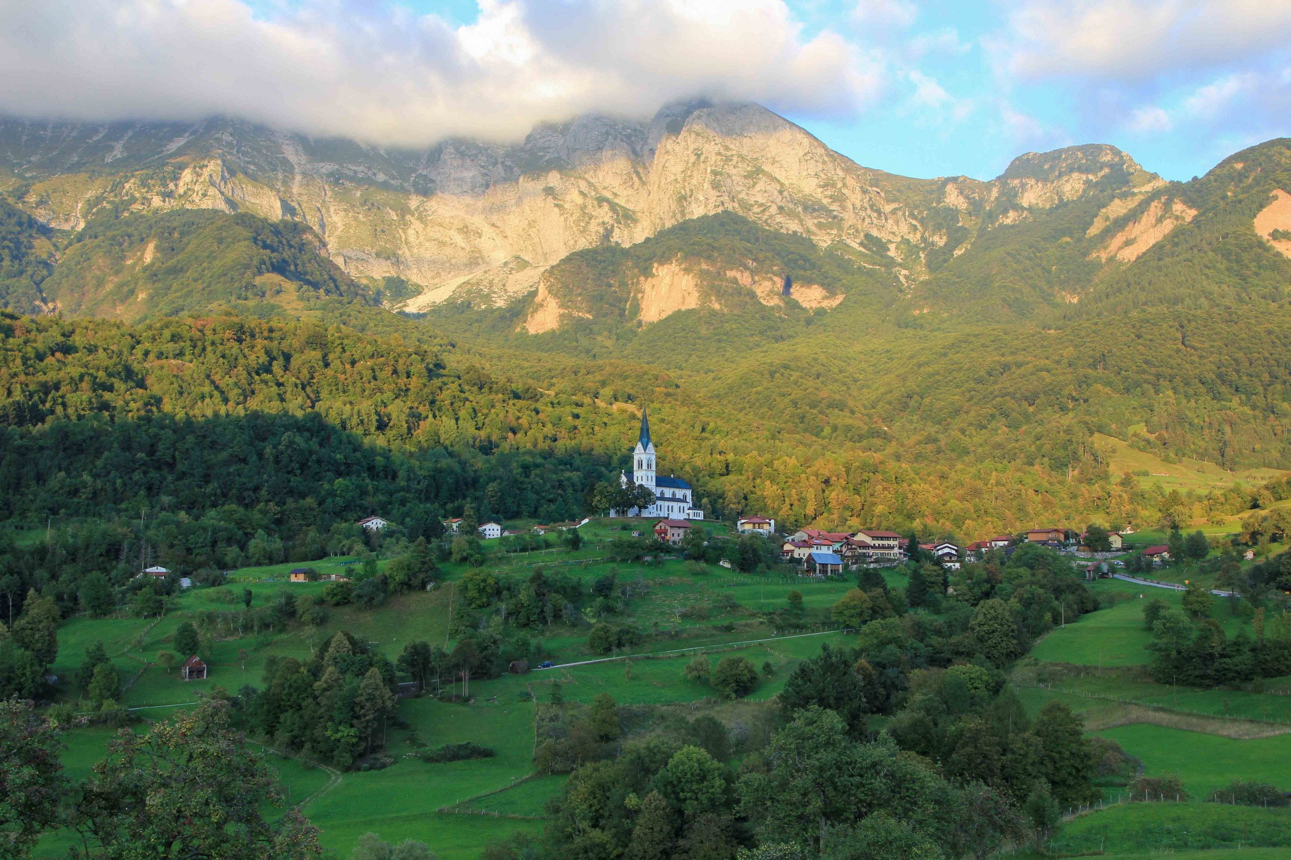 Kobarid: Das idyllische Naturjuwel in Slowenien - PlacesofJuma