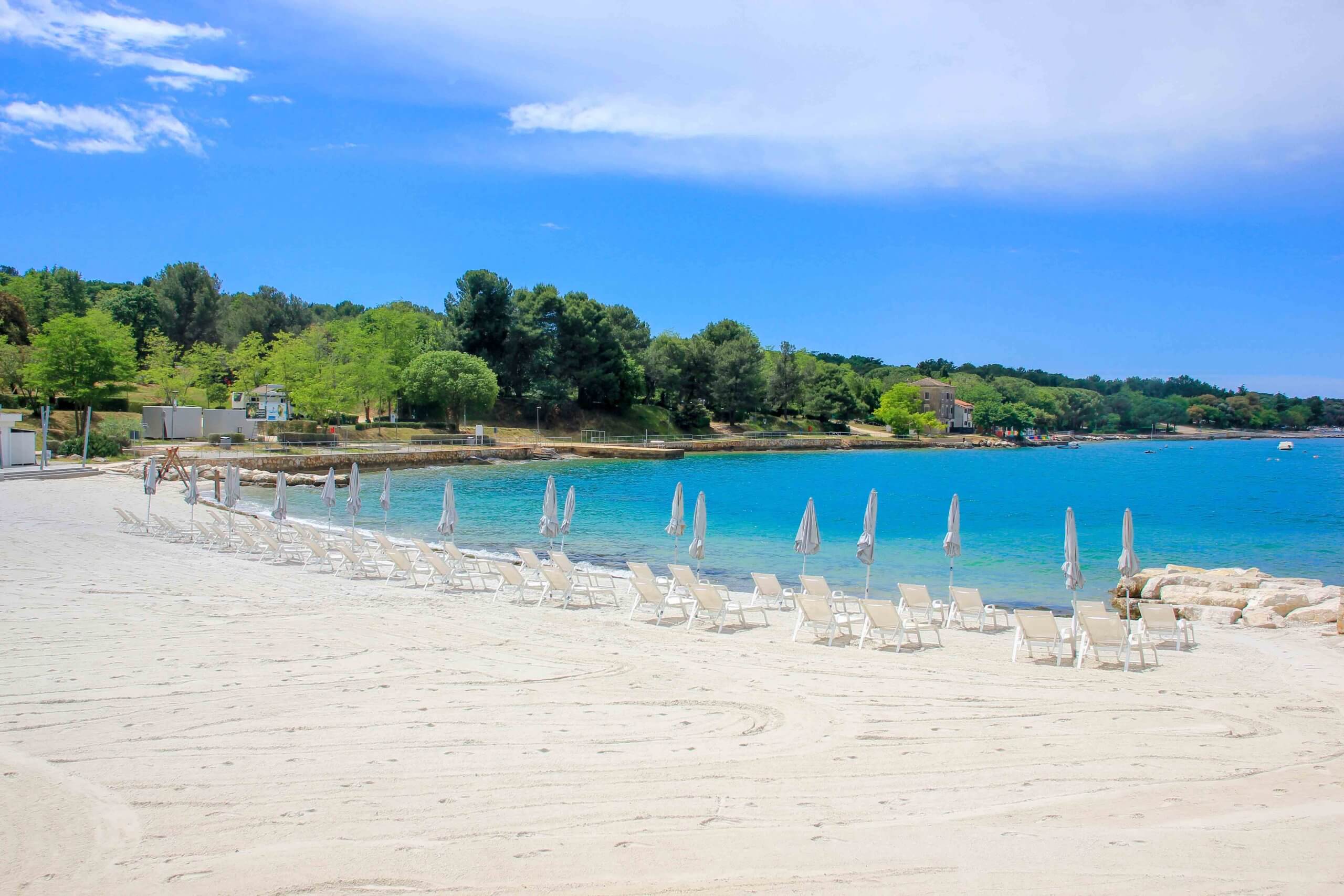 Die 10 schönsten Strände in Poreč! - PlacesofJuma
