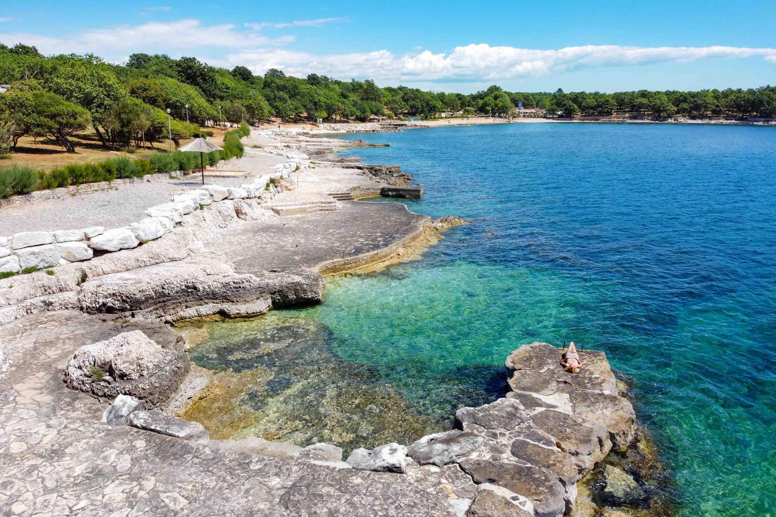 Die 10 schönsten Strände in Poreč - PlacesofJuma