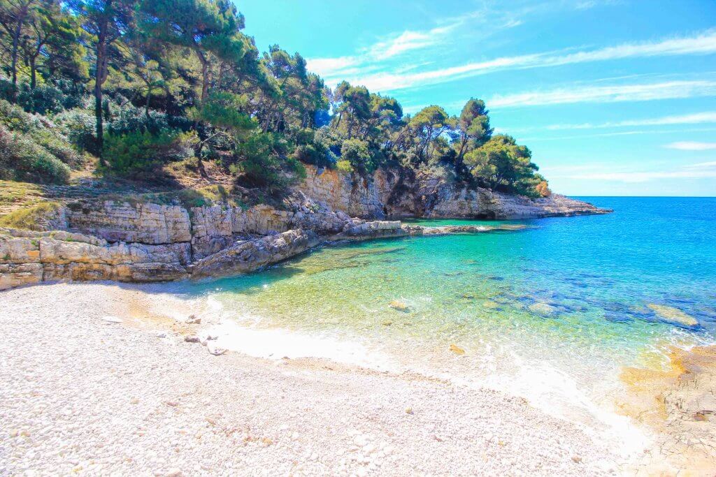 Les 10 plus belles plages de Pula - PlacesofJuma