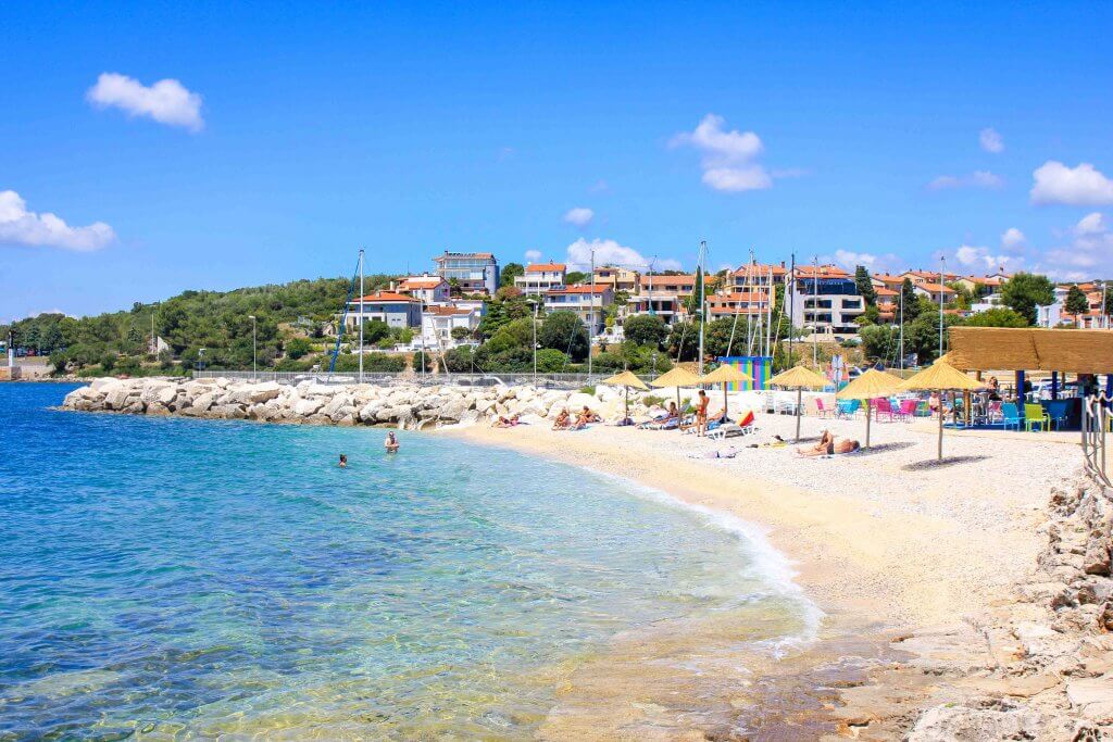 The 10 Best Beaches in Pula - PlacesofJuma