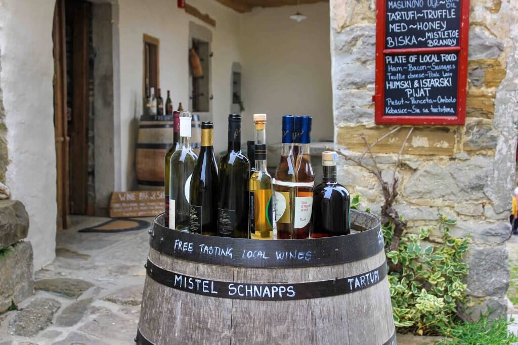 Hum in Croatia: The Smallest Town in the World! - PlacesofJuma