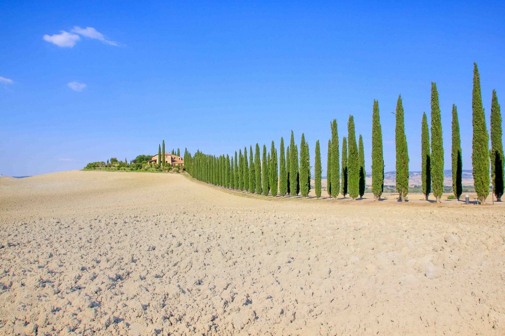 Val d'Orcia: 15 Amazing Places to Visit! - PlacesofJuma