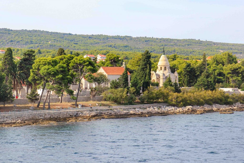 Supetar, Brac: Travel Guide & Best Beaches! - PlacesofJuma