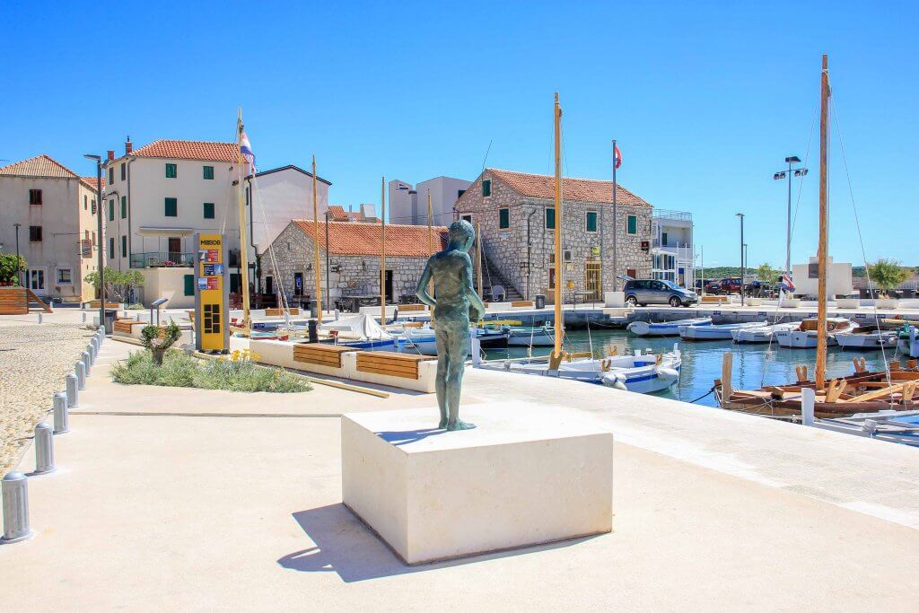 Betina, Croatia: Idyllic Coastal Town on Murter! - PlacesofJuma