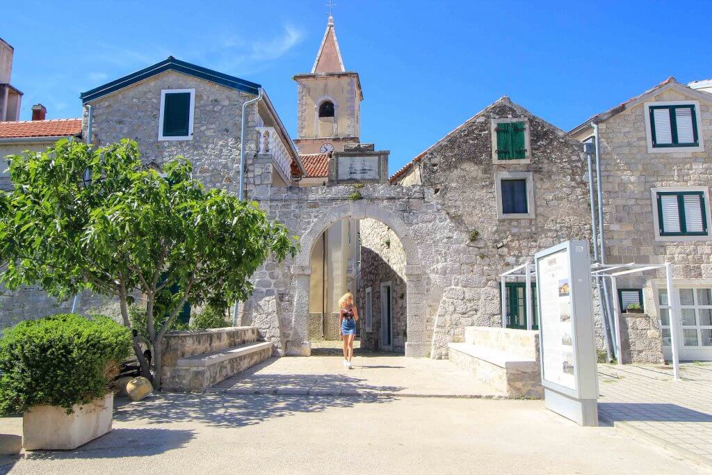 Pirovac, Croatia: Travel Guide & Best Beaches - PlacesofJuma
