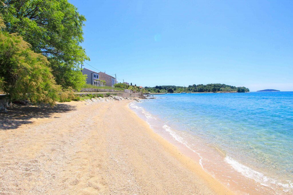 Prvic Island, Croatia: A Small Dream Island near Sibenik - PlacesofJuma