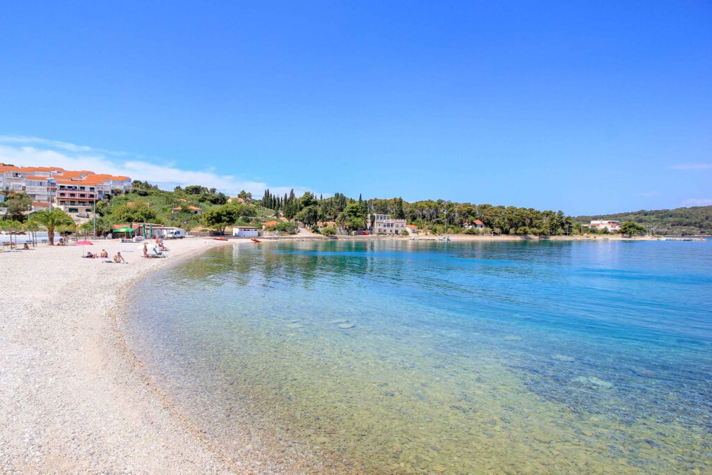 Die 7 schönsten Strände der Insel Solta - PlacesofJuma