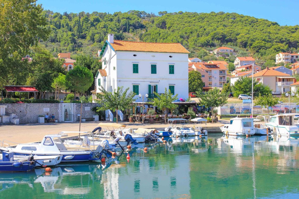 Ugljan Island Croatia: Travel Guide & Top Things to Do - PlacesofJuma