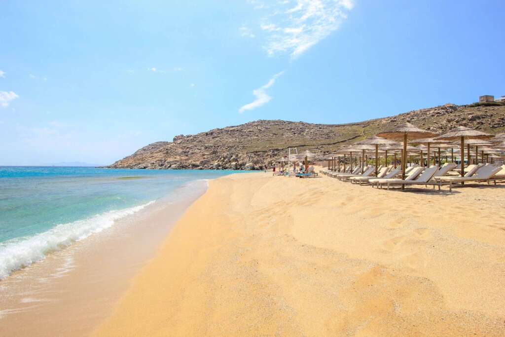 Elia Beach: The Paradise Beach of Mykonos! - PlacesofJuma