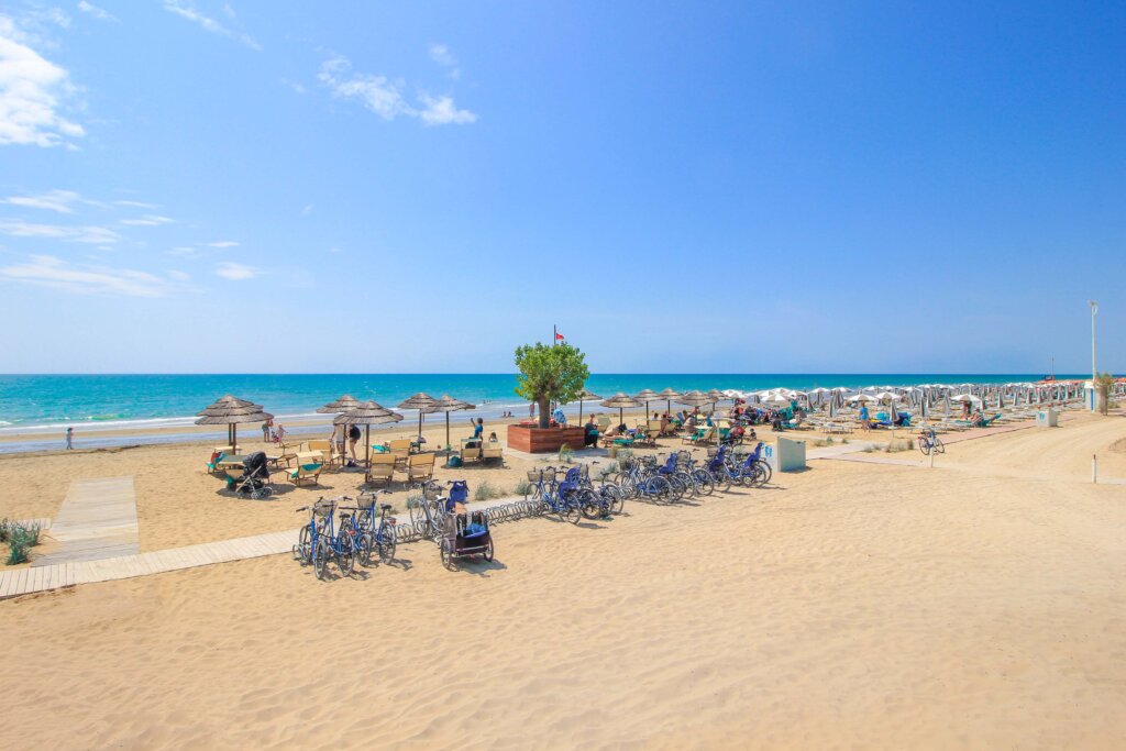 Bibione: Top 10 Sehenswürdigkeiten & Geheimtipps! - PlacesofJuma