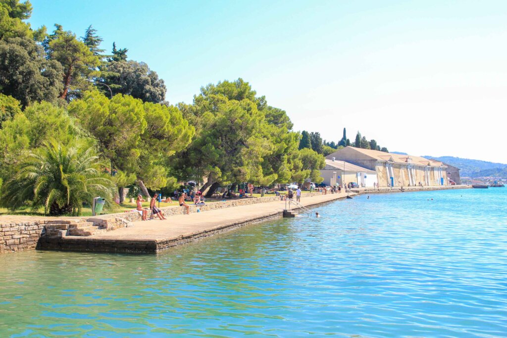 Die 7 schönsten Strände in Portorož (echte Tipps!) - PlacesofJuma
