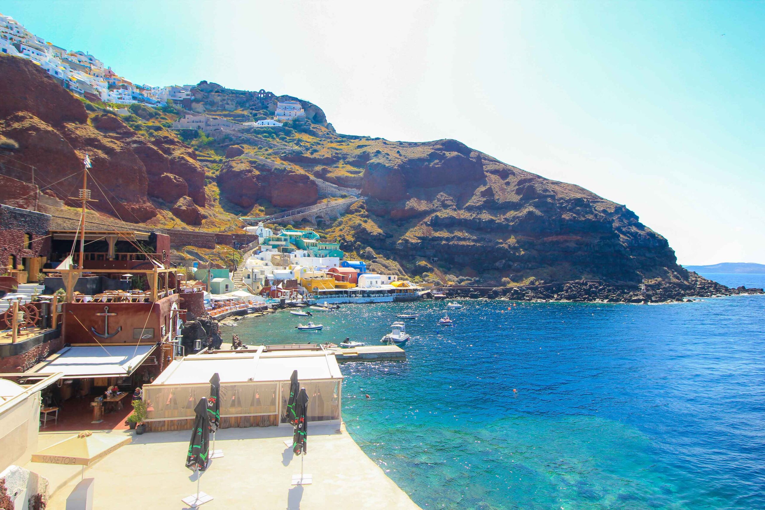 Amoudi Bay, Santorini: Die schöne Hafenbucht von Oia - PlacesofJuma