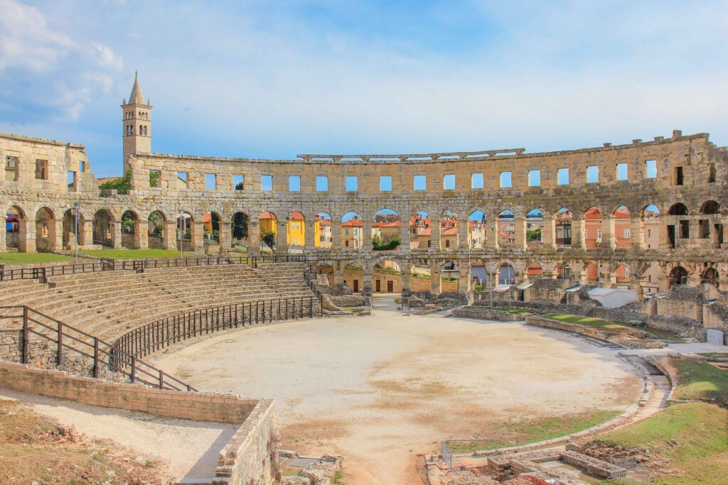 Pula Arena: The Roman Amphitheater of Pula - PlacesofJuma