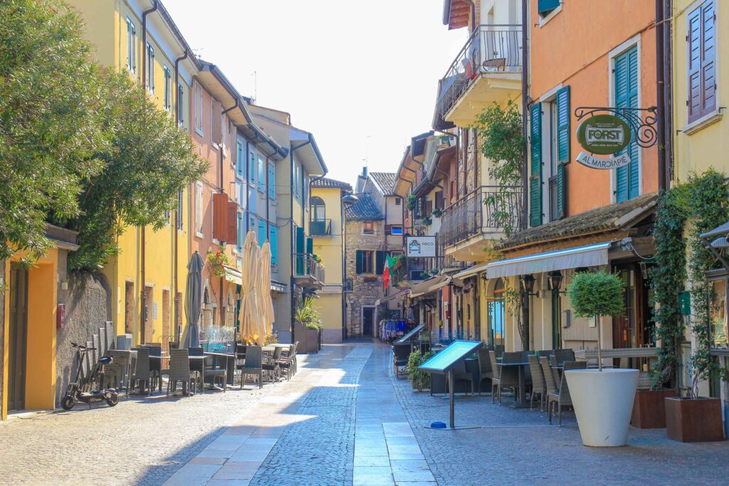 Lazise: Sehenswürdigkeiten, Altstadt & Tipps - PlacesofJuma