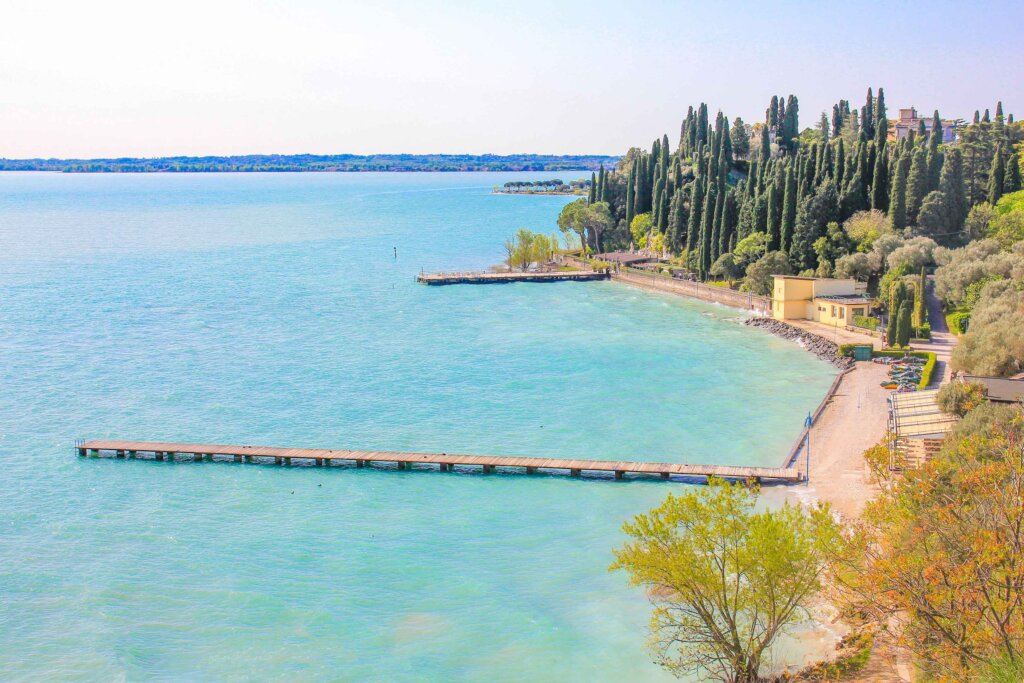 the-7-best-beaches-in-sirmione-placesofjuma