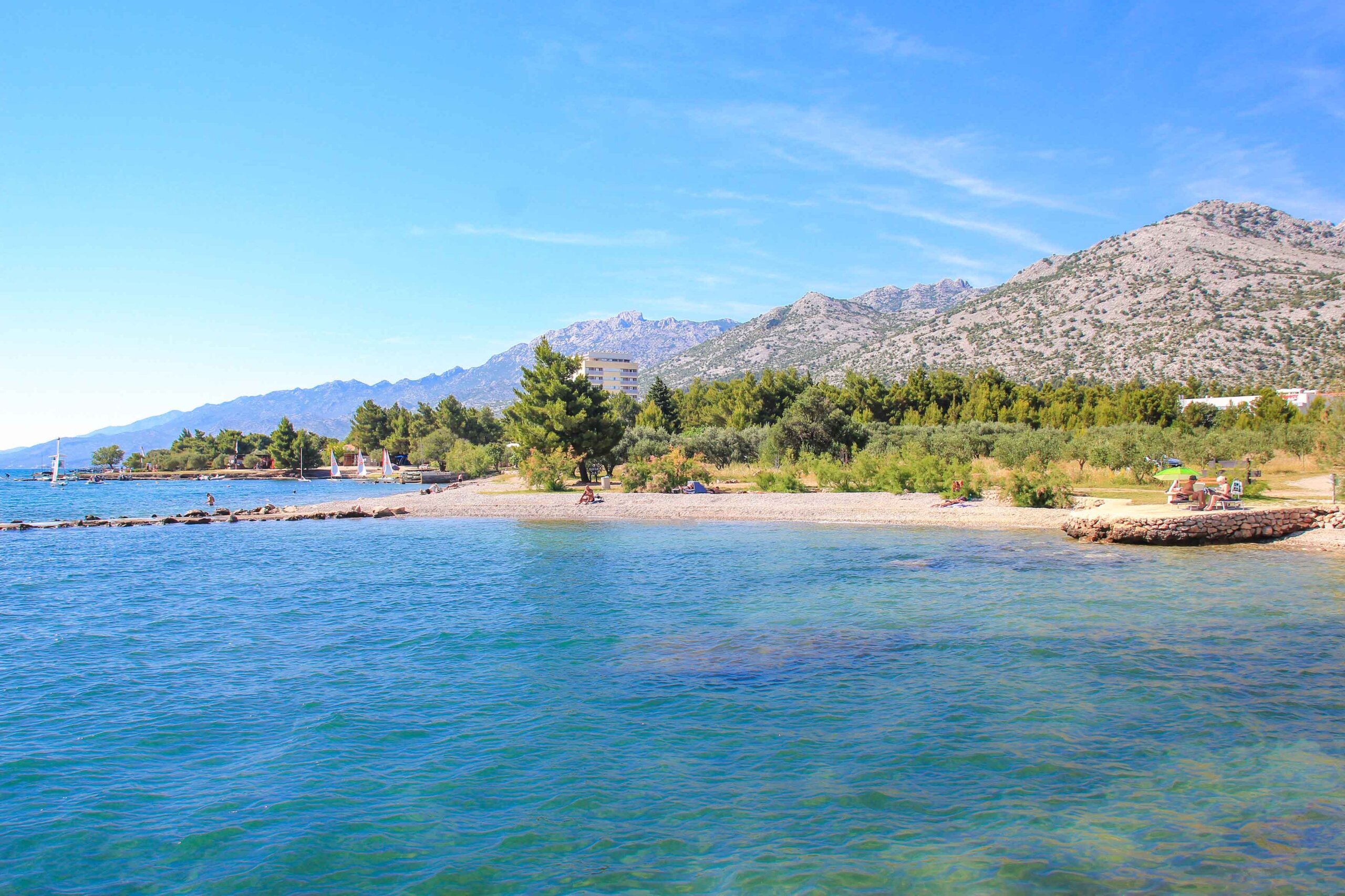 Die 8 schönsten Strände in Starigrad-Paklenica - PlacesofJuma