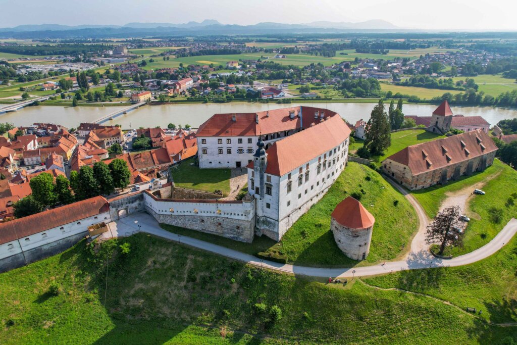 Ptuj: Top 15 Sehenswürdigkeiten & unsere Reisetipps - PlacesofJuma